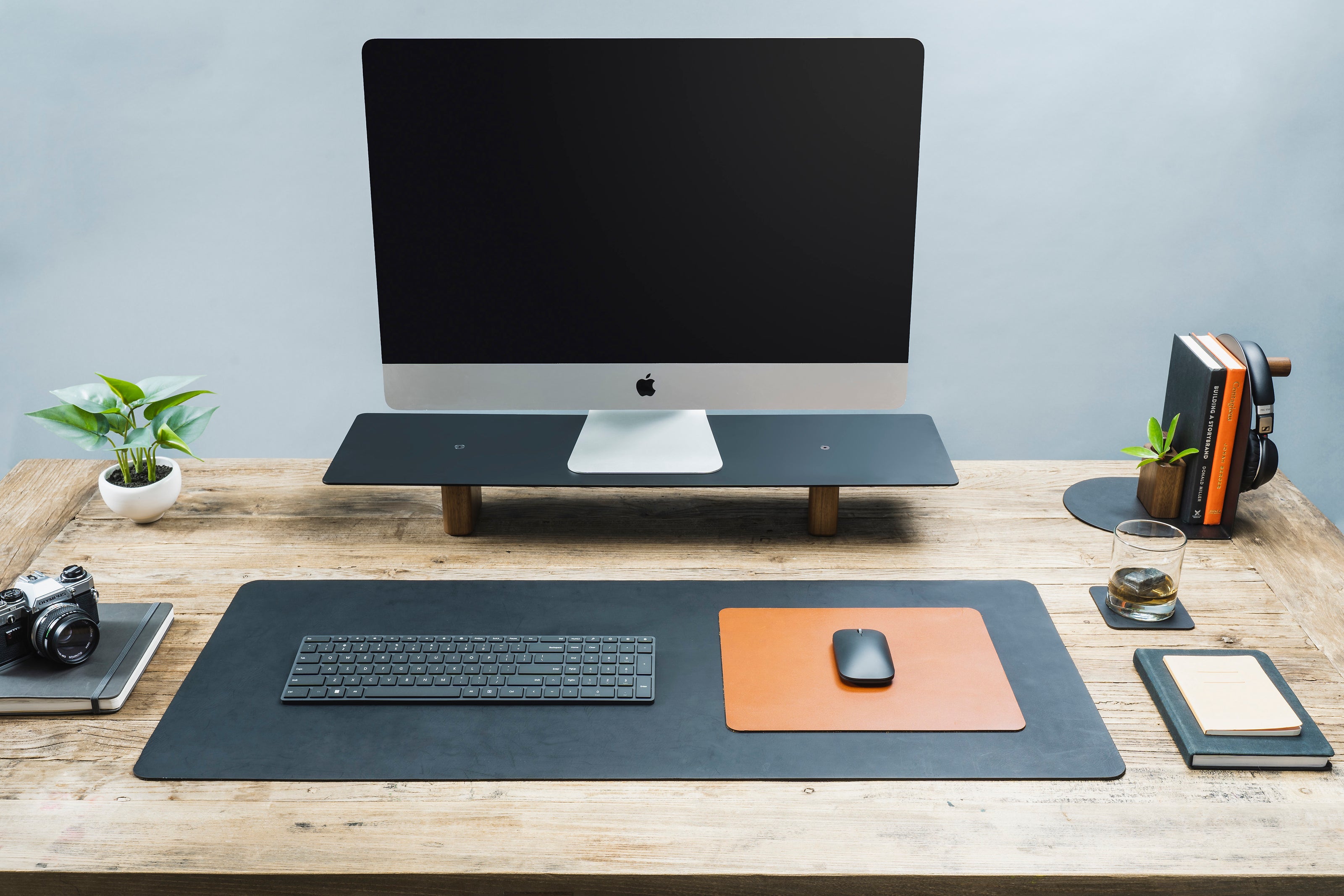 HORIZON Leather Mouse Pad | Large & Small | AlterRoom – Alterroom